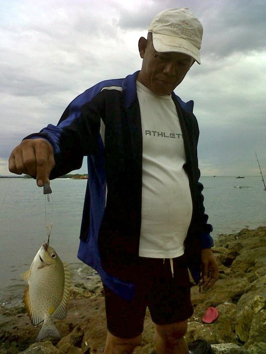 Rabbitfish (Kitong) | Fishing The Philippines